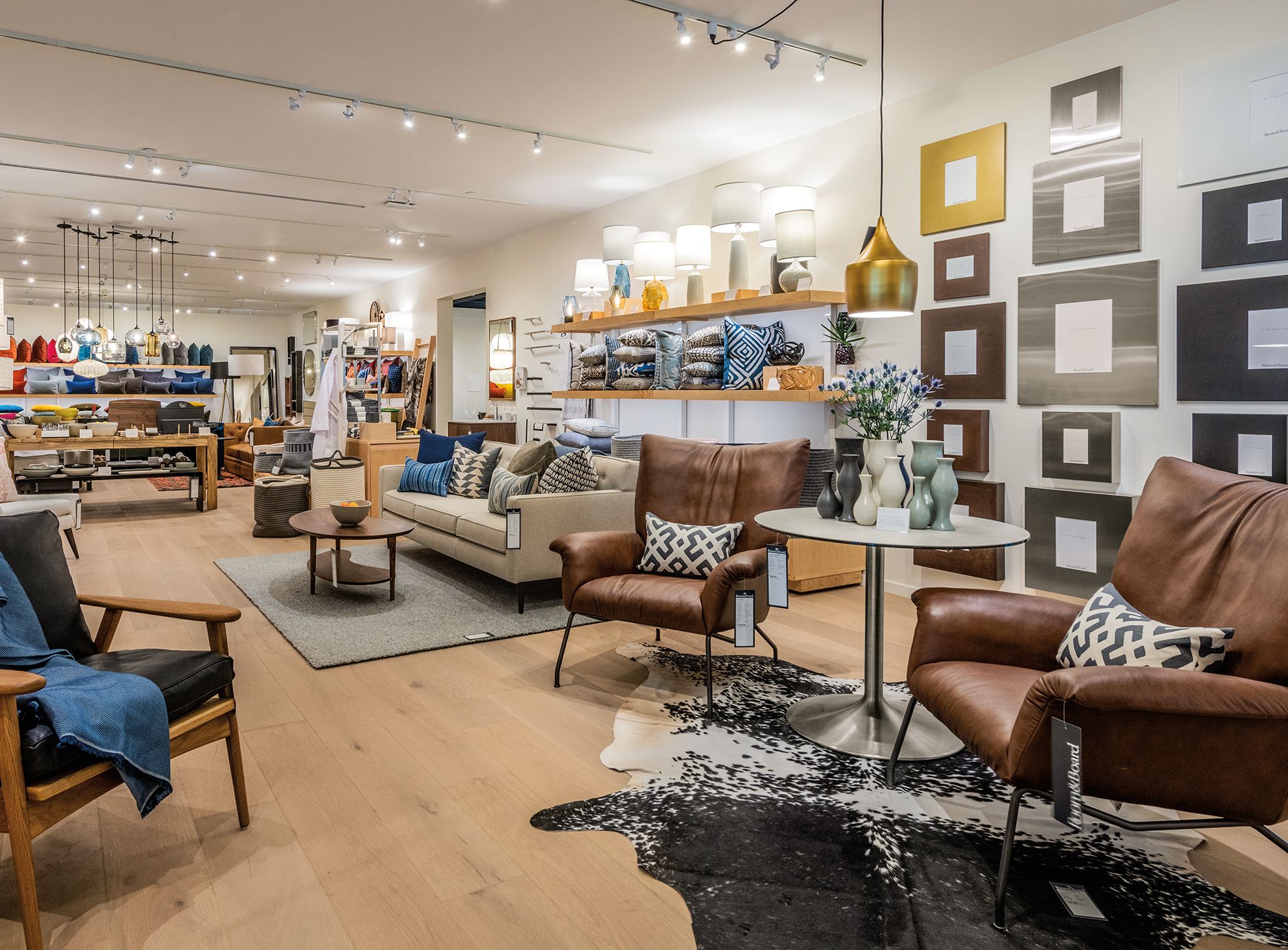 Modern Furniture Store in Dallas Store Image Gallery Detail - Room & Board