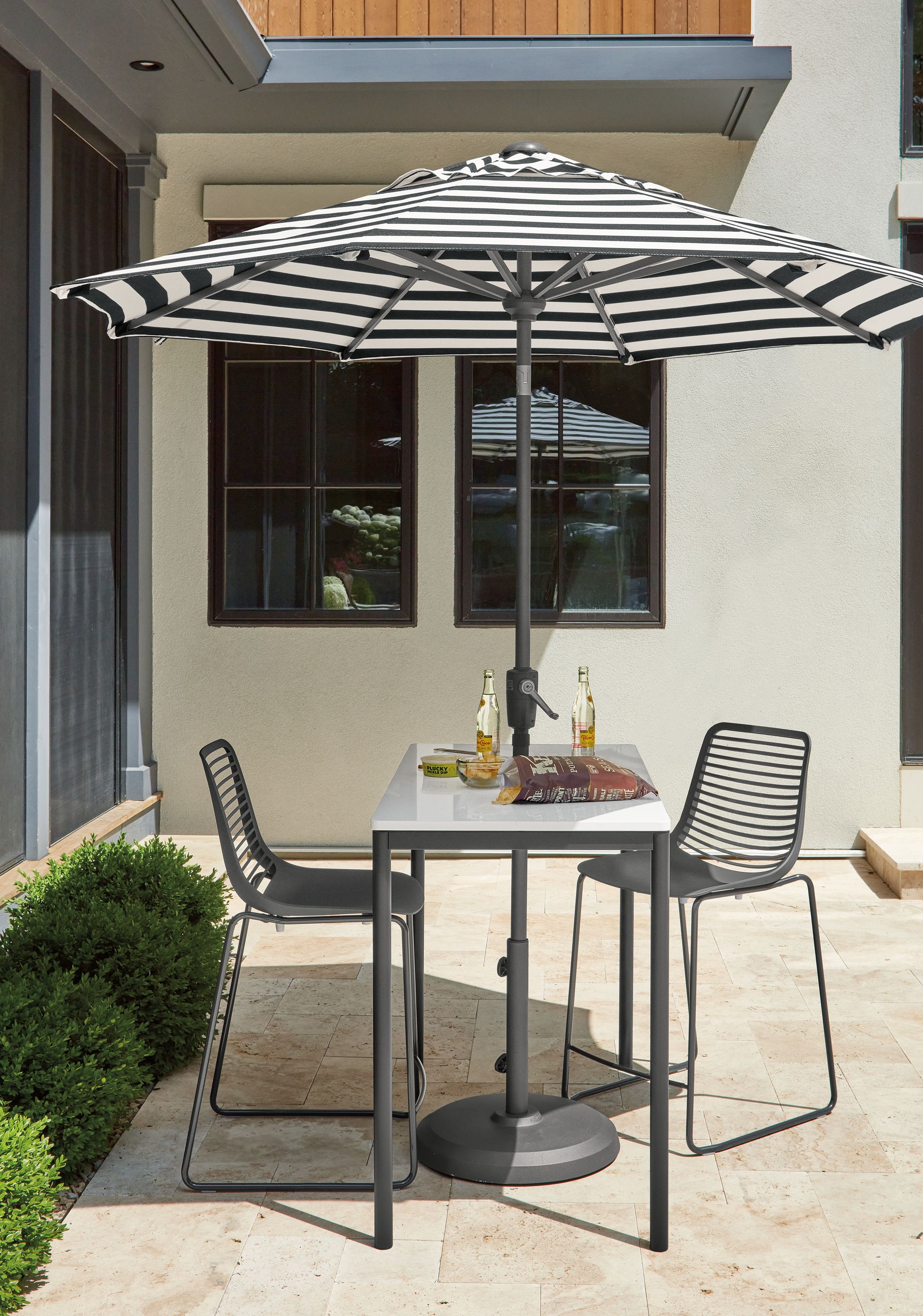 Outdoor Lounge Ideas Photo Gallery Detail - Ideas & Advice - Room & Board